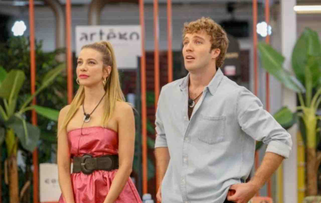 Clizia Incorvaia e Paolo Ciavarro, avete mai visto la figlia di lei ... Clizia Incorvaia e Paolo Ciavarro, avete mai visto la figlia di lei ...