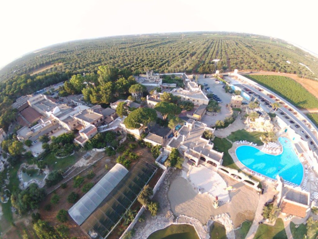 Avete mai visto la tenuta di Albano Carrisi a Cellino San Marco ...