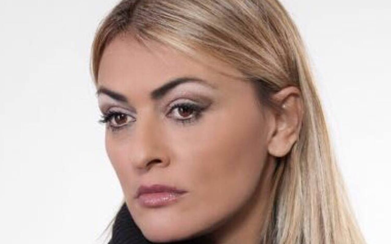 Barbara Lombardo chi è la moglie di Totò Schillaci? Età, vita privata ... Barbara Lombardo chi è la moglie di Totò Schillaci? Età, vita privata ...