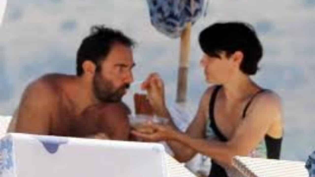 Selene Marcorè chi è la moglie di Neri Marcorè? Età, lavoro e figli ... Selene Marcorè chi è la moglie di Neri Marcorè? Età, lavoro e figli ...