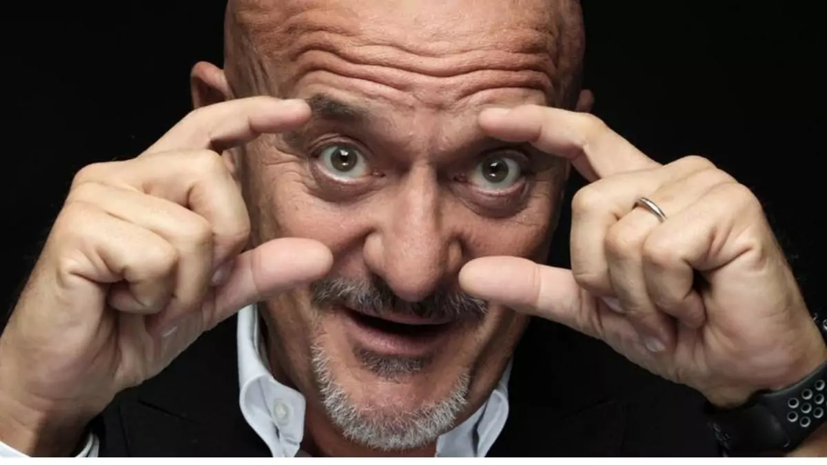 Avete mai visto Claudio Bisio con i capelli? Fa ridere – Controcopertina Avete mai visto Claudio Bisio con i capelli? Fa ridere – Controcopertina