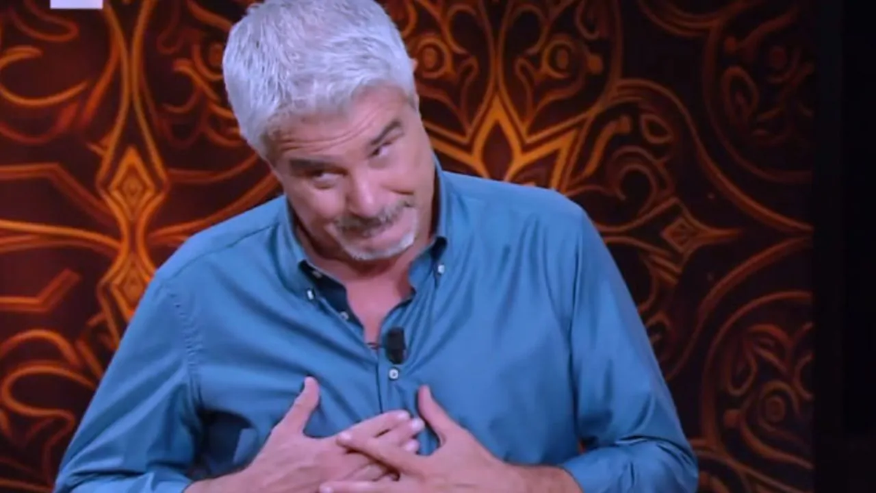 Pino Insegno: “Mi state criticando perché ho condiviso il palco con ... Pino Insegno: “Mi state criticando perché ho condiviso il palco con ...